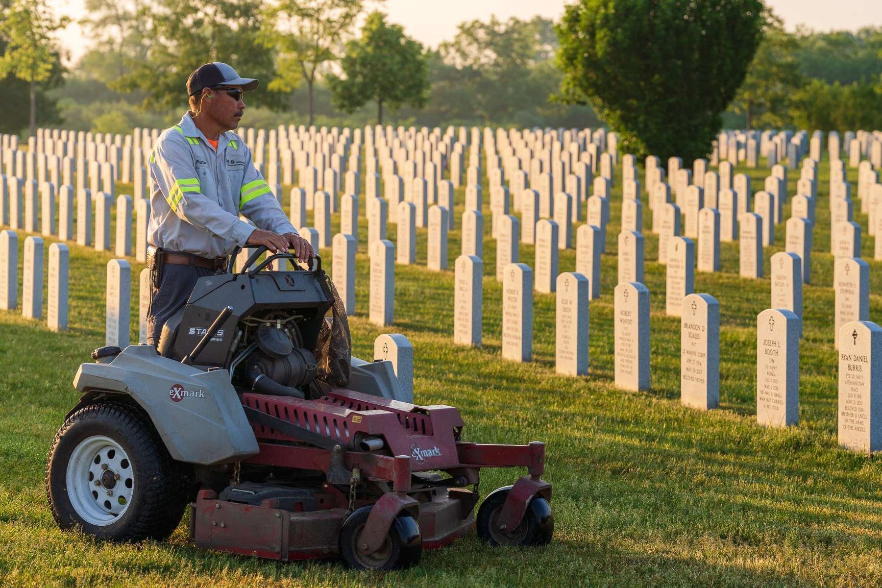 What to Expect From Cemetery Landscaping Services in Greater Chicago