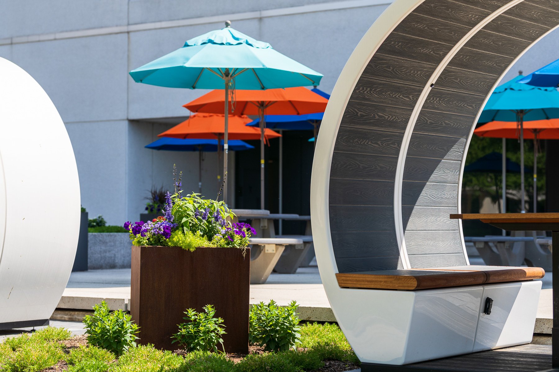 The 7 Best Outdoor Amenities to Consider for Your Commercial Landscape